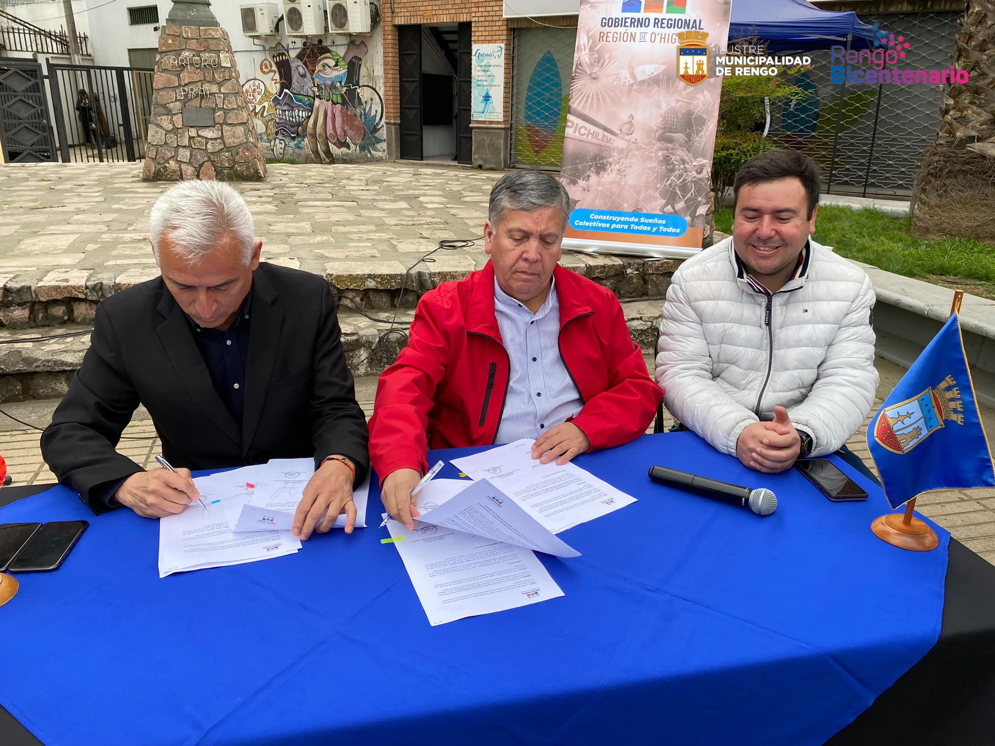 MUNICIPALIDAD DE RENGO Y GOBIERNO REGIONAL FIRMAN 4 PROYECTOS PARA ...